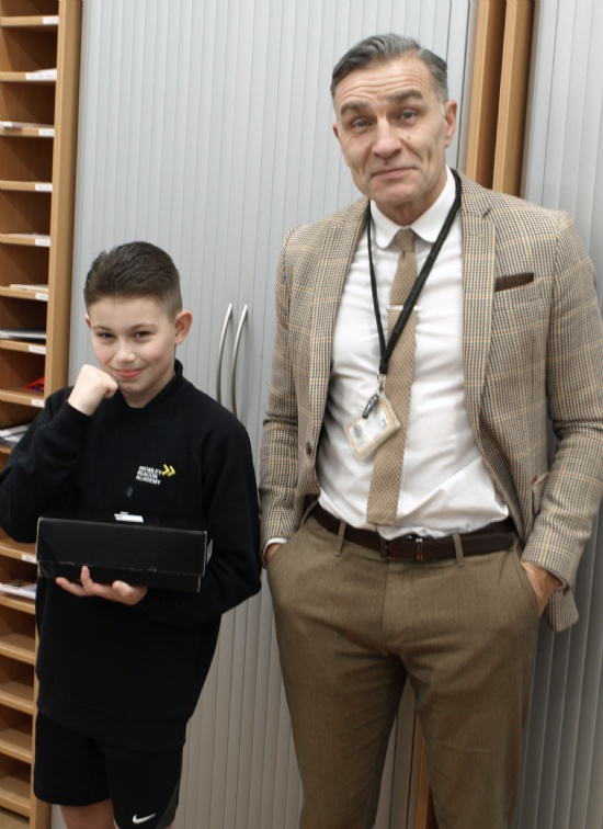 London South East Academies Trust - Bromley Beacon's rising boxing star!